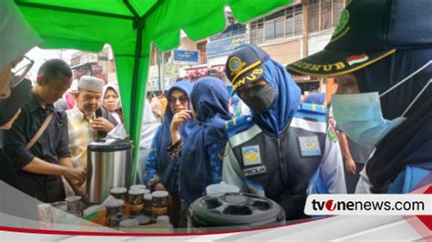 Unik Rayakan Hari Kemerdekaan RI Ke 78 Warga Tapsel Minum Coffee 1000 Cup