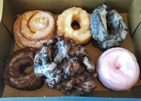 Top Pot Doughnuts Review Donut Digest