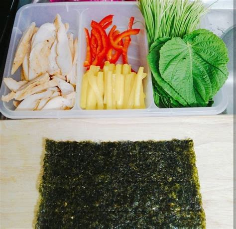 훈제 닭 가슴살 김밥