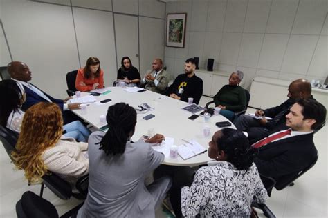Secretaria Da Mulher E Consepir Debatem Políticas De Promoção à