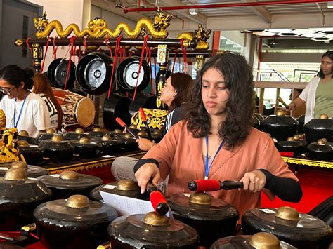 Universitas Ciputra Gelar Program Discover Indonesia Business Innovation And Culture Ajarkan