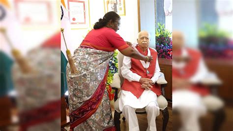 Droupadi Murmu President Murmu Confers Bharat Ratna On Lk Advani Pm