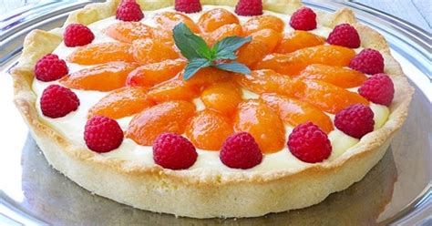 Вкуснотека: Пай с кайсии и малини