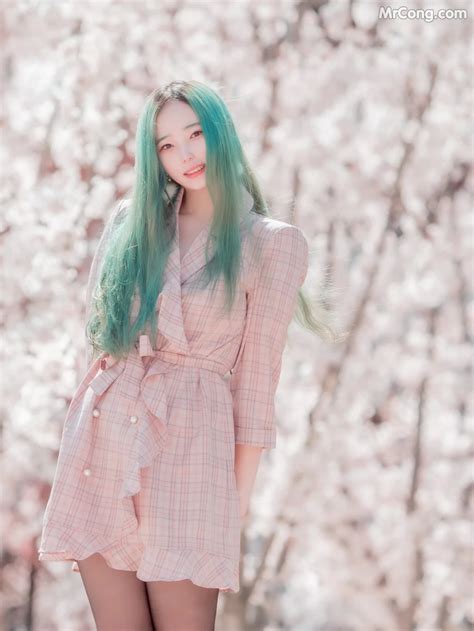 Bambi 밤비 Dreamlike 42 Photos Page 2