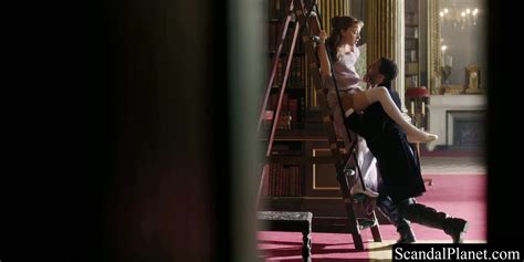 Phoebe Dynevor Nude Pics And Porn 2024 Scandal Planet