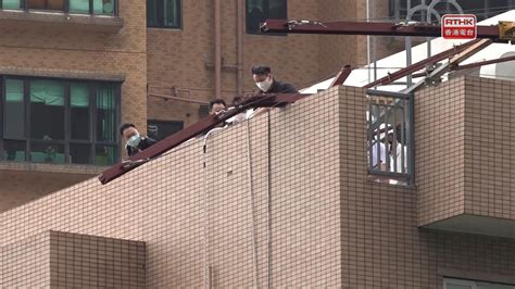 警方初步相信吊船測試期間鋼纜疑斷裂連同兩名工人墮地 Rthk