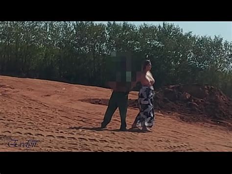 YO HACIENDO PERDIDA A LA CHICA EN MEDIO DEL BOSQUE CON GENTE DENTRO DE