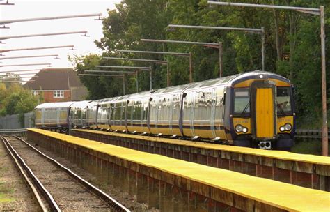 377519 Gillingham Southeastern Class 377 Unit No 377519 Flickr
