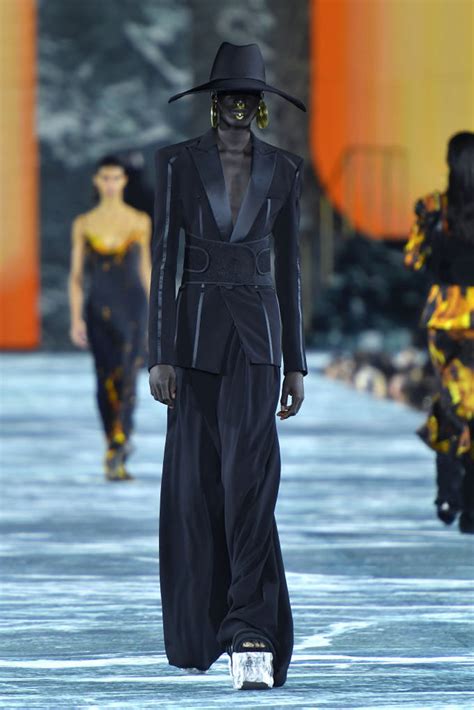 Тиждень моди в Парижі сезон весна літо 2023 підсумки