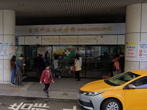 鬆綁探病規定！進醫院無須出示快篩證明 1210正式實施