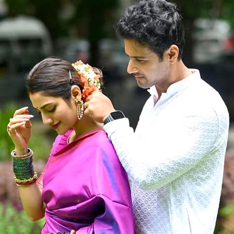Yash Wishes Nusrat Jahan On Her Birthday Sangbad Pratidin