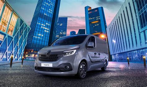 2020 Renault Trafic Spaceclass Images