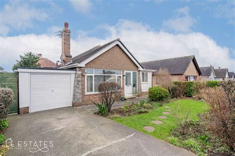 Bungalows For Sale In Rhyl Ll Estates