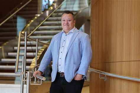 Dix Questions à Sébastien Bourassa Navoir Quun Seul Employeur Toute Sa Vie