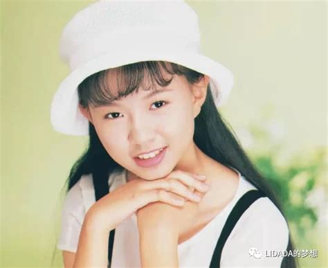 5歲出道，被父母當「搖錢樹」，爆紅時不顧他們反對隱退 卻被傳死訊，如今42歲的她一家三口幸福美滿 趣聞圖說