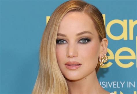 To Hack για να κάνετε το Concealer κάτω από τα μάτια αόρατο Instyle