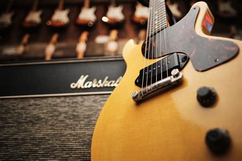 Home Emerald City Guitars