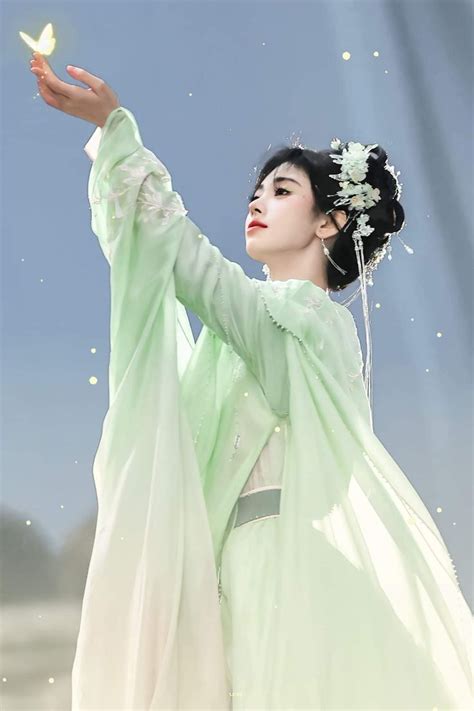 ปกพนโดย Misha Chuu ใน culture girls ในป 2024 ความงาม