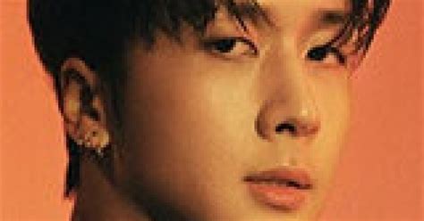 [단독]라비 병역서류 브로커 휴대전화에서 나와