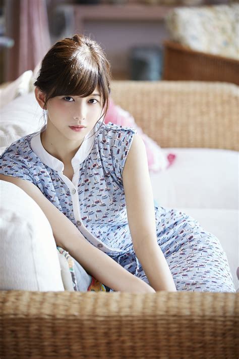 清纯系美少女军团欅坂46杂志写真连载之渡边理佐（渡邉理佐）二 哔哩哔哩