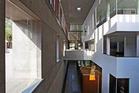 Thirteen Architects Pick Their Favourite Buildings In India