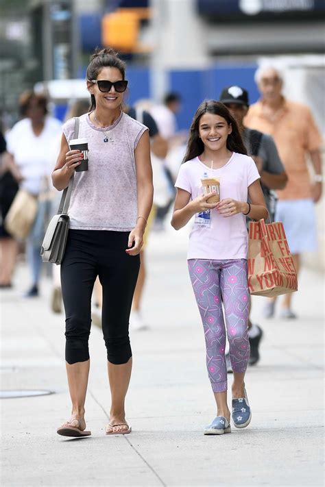 Katie Holmes And Suri Cruise 2024 Row Hedvige