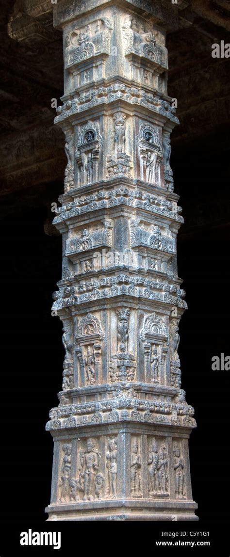 South Indian Temple Pillar Hi Res Stock Photography And Images Alamy