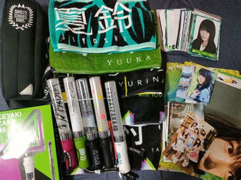 【目立った傷や汚れなし】欅坂46 グッズまとめ売り 生写真 ペンライト トレカ タオル クリアファイル ポスター 非売品 櫻坂 ブロマイド