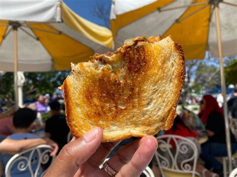 REVIEW Delicious Beef Birria Toasted Cheese Sandwich From Jolly Holiday Bakery Cafe In
