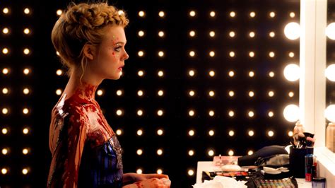 Elle Fanning The Neon Demon Wallpapers Hd Wallpapers Id 17828