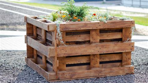 Organic Raised Bed Soil Kellogg Garden Organics™