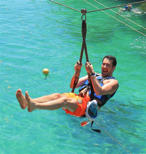 Newlywed Fought Off Giant Barracuda While On Honeymoon After It Started Biting On His PENIS