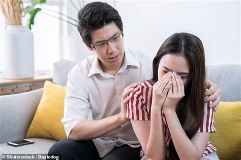 Man 30 Slammed On Reddit For Refusing To Buy His Girlfriend The