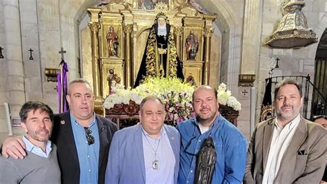 Jesús Nazareno Obsequia Con Una Escultura De La Soledad A La Casa De