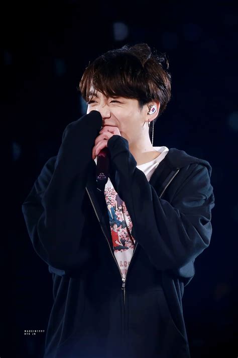 Пин от пользователя ♡ на доске Army Певцы Известные певцы