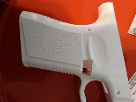 Файл STL Glock Gen v HentaiМодель для печати в D скачатьCults