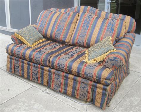 Uhuru Furniture And Collectibles Sold Sofa And Loveseat Set