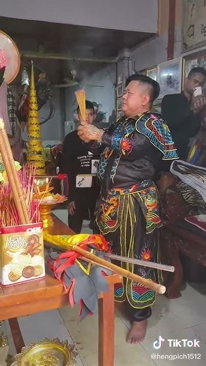 អ្នកតា ចិន ចូលរូប Youtube