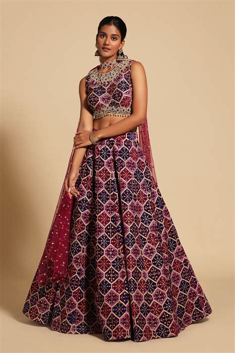 Crop Top Skirt Seasons India Atelier Yuwaciaojp