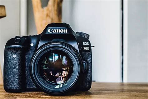 Canon 80D Review: A Detailed Look of Specifications & Features
