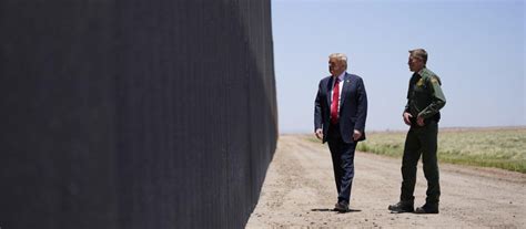 Trump Aplaude El Fallo De Un Juez En Texas Que Prohíbe A Biden La Venta