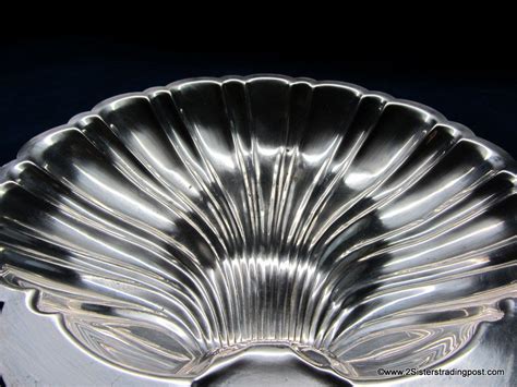 Clam Shell Dish Tray
