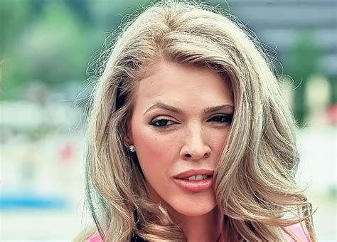 Alina Borcea Fericită După Ce L A Vizitat Pe Borcea în Puşcărie Nu