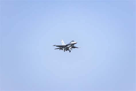 Aag Th บันทึกประจำวัน เครื่องบินขับไล่ F 16v Block 70 สโลวาเกียทำการบินครั้งแรก