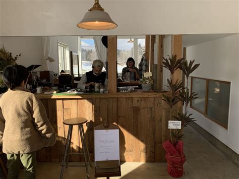 静かな場所で大切な人と丁寧な暮らし。「ond Work Shop」「サユリ美容室」｜ありえない、いなかまち。長野県信濃町の移住者支援サイト