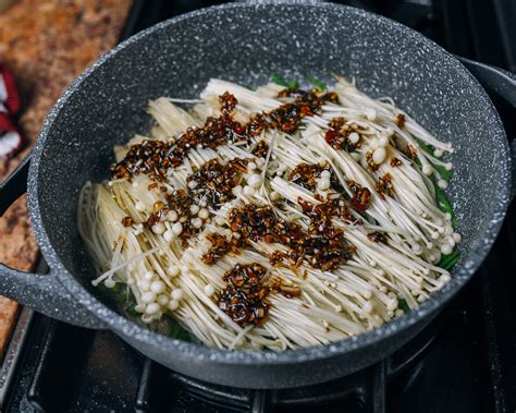 Enoki Mushroom