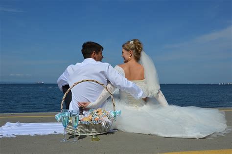 Top 6 Things To Accomplish When Wedding Planning In 6 Months Or Less