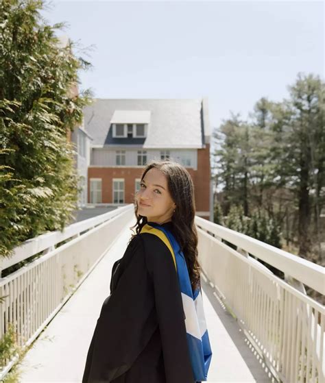 Grace Tomann 23 24g College Of Life Sciences And Agriculture