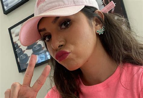 Fica Gizelly Bicalho Vira Assunto Mais Comentado Do Twitter E Deixa