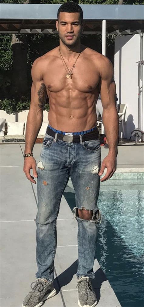 Pin De My Info En Breathtaking Tios Guapos Que Guapo